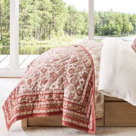 Pottery Barn | Bedding | Pottery Barn Queen Marisol Quilt | Poshmark